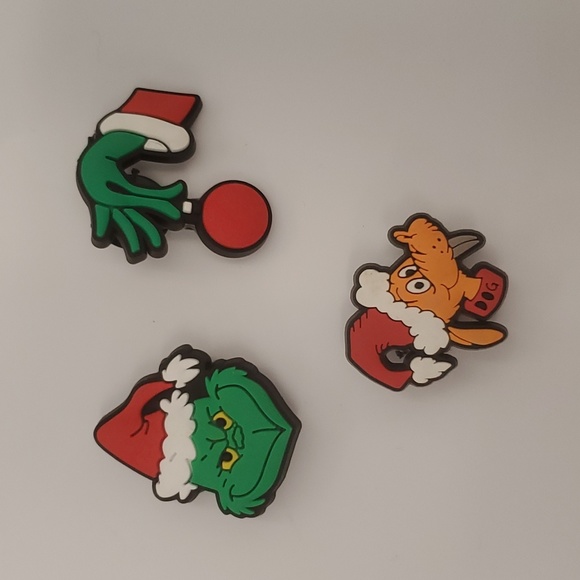 Adorable Things | Accessories | New 3 Piece Grinch Croc Charm Jibbitz ...